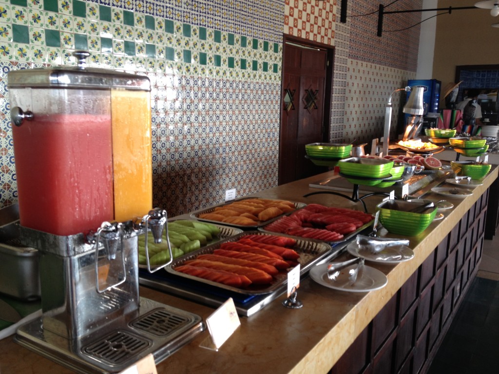 Managing Food Buffets (with Kids)